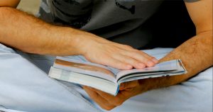 Fuvest divulga lista de livros dos vestibulares de 2030 a 2033 - Clikar